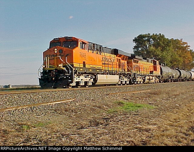 BNSF 7649 In The Evening